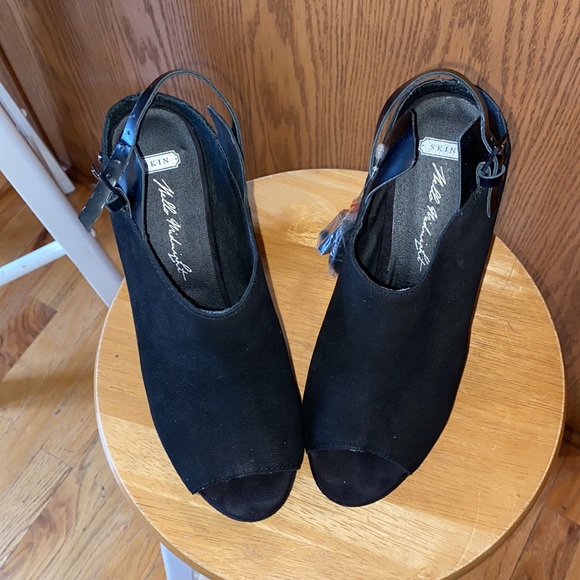 Skin Mello Midnight | Shoes | New Skin Mello Midnight Heels | Poshmark